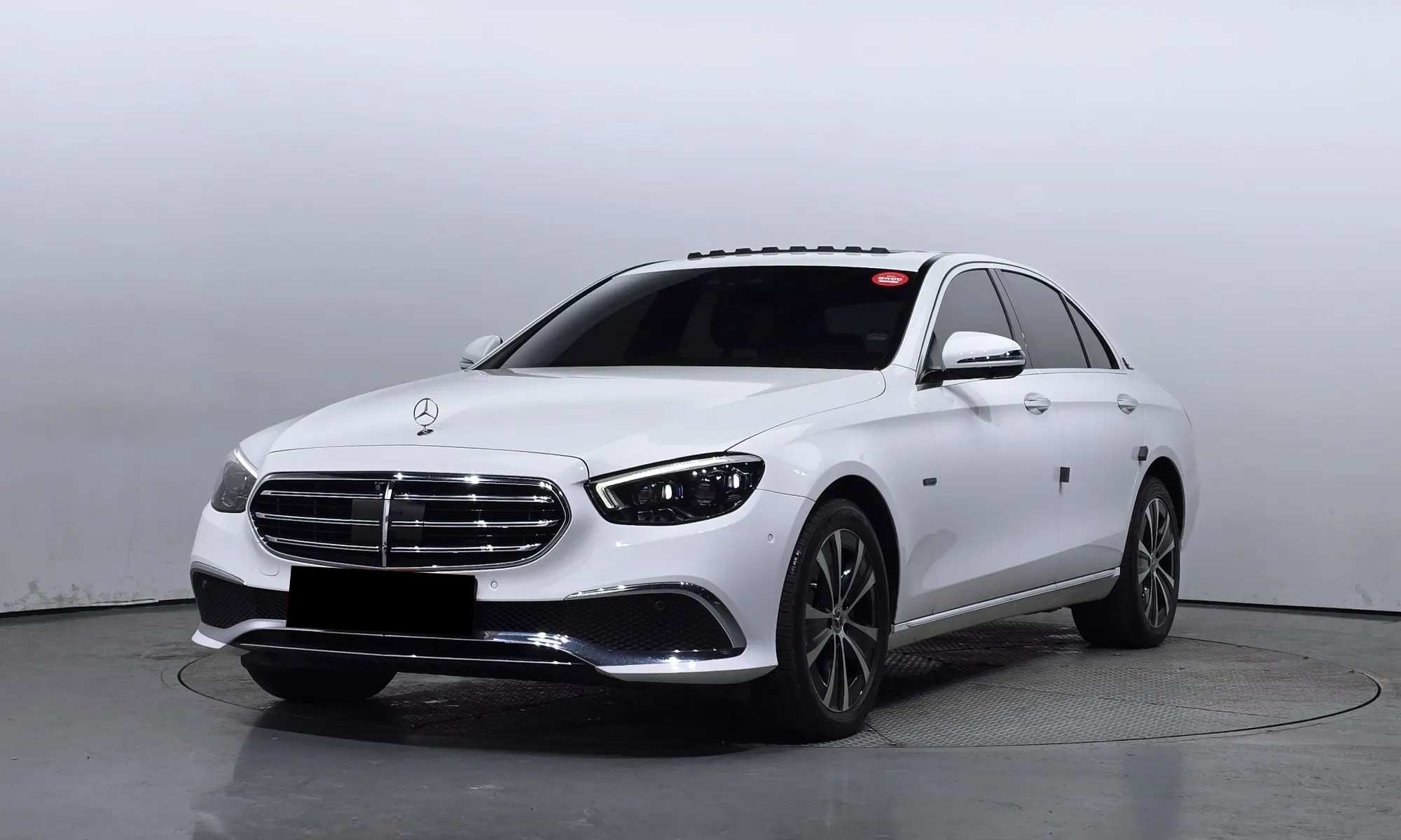Benz E-Class, 2021, E300e 4MATIC, Exclusive – Гарьд Трейд