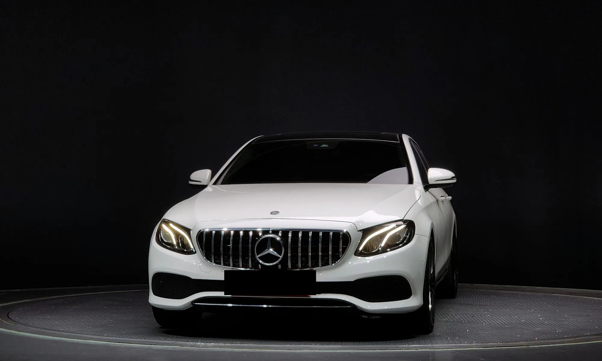 Benz E-Class, 2018, E200 Avantgarde – Гарьд Трейд